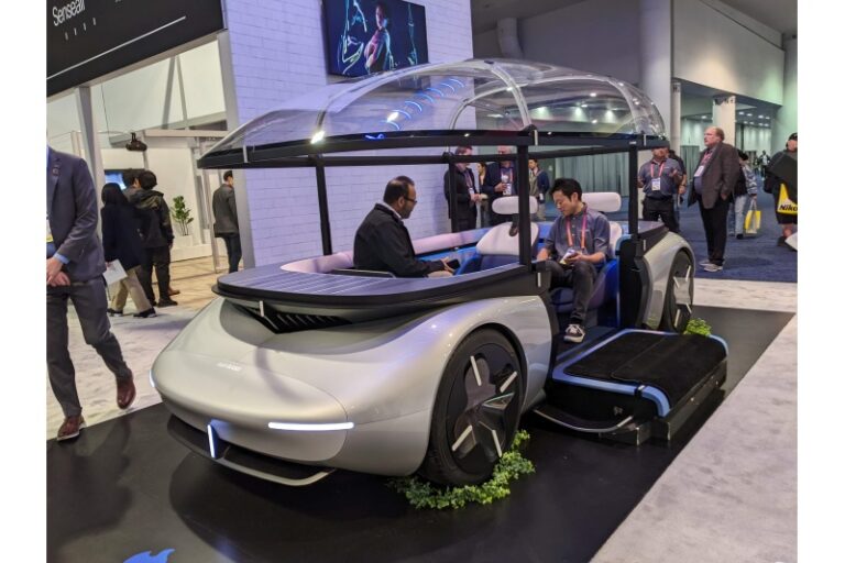 旭化成、最新コンセプトカーで”居住空間の延長線上”の活用を提案【CES2023】 | LIGARE（リガーレ）人・まち・モビリティ